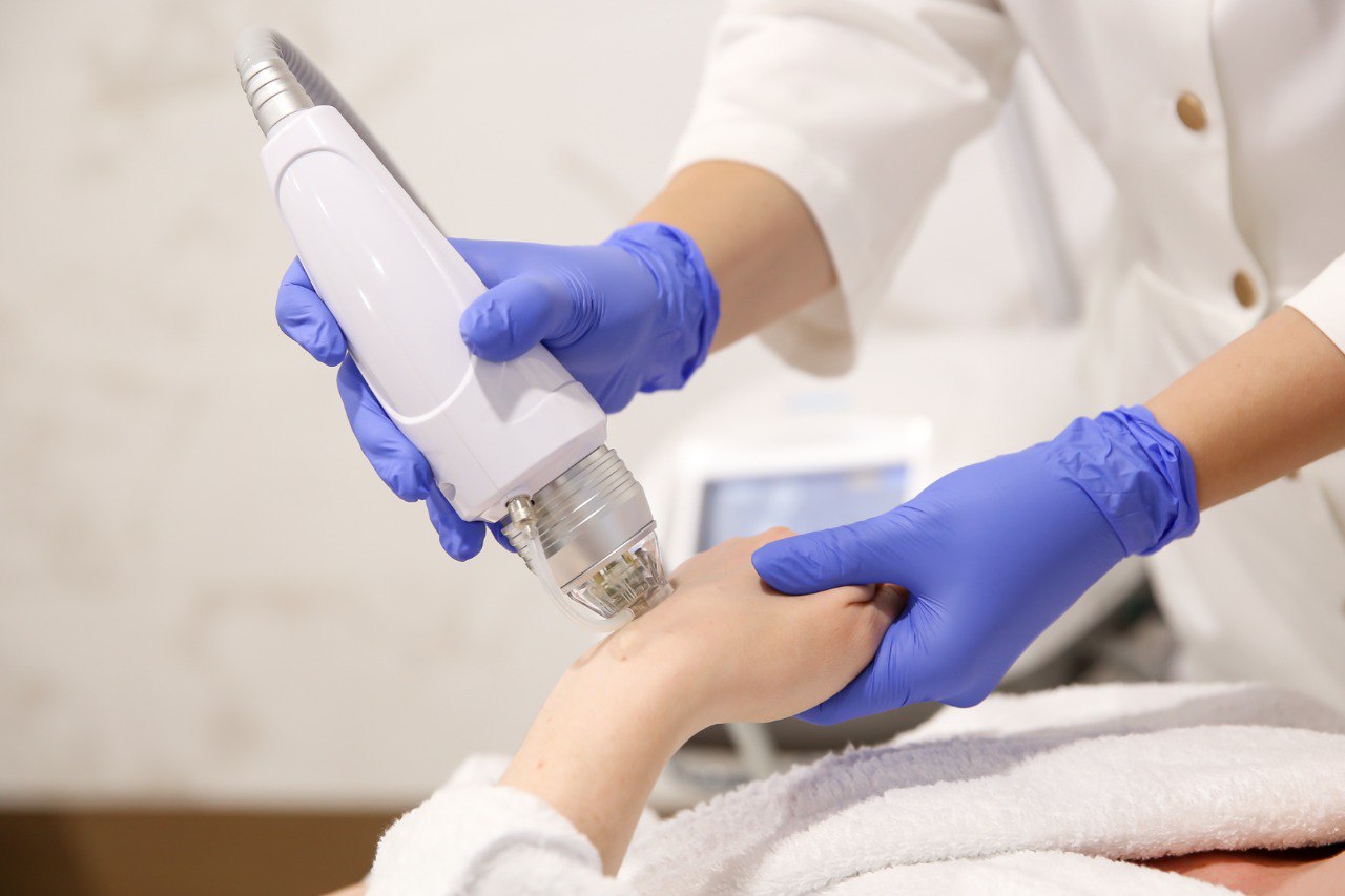 Аппарат INUS для микроигольчатого RF-лифтинга - купить по низкой цене!